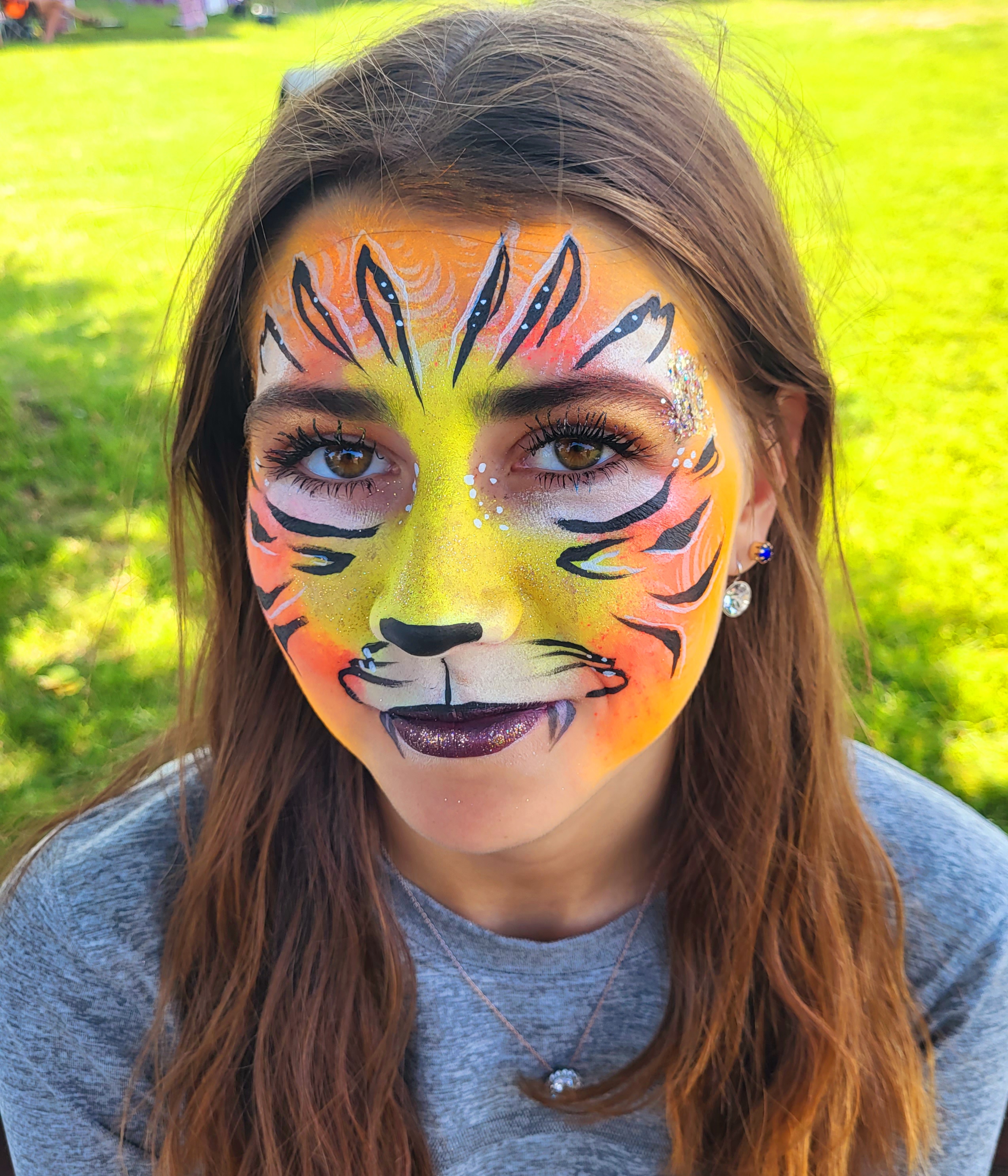 Cute Face painting by Dulce